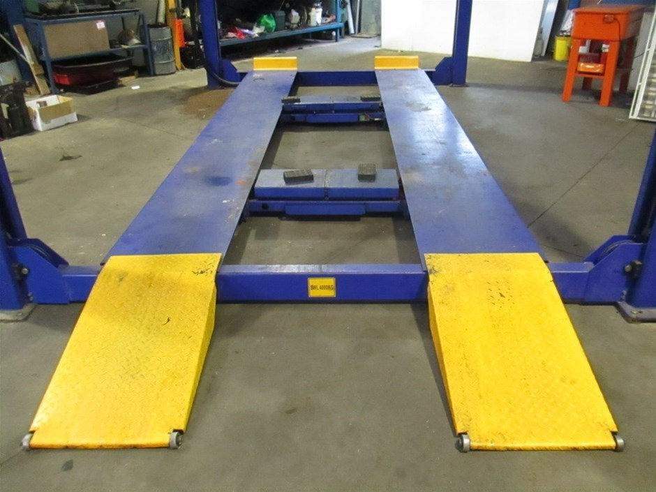 Summit 4 Post Vehicle Hoist Auction (0010-7009552) | Grays Australia