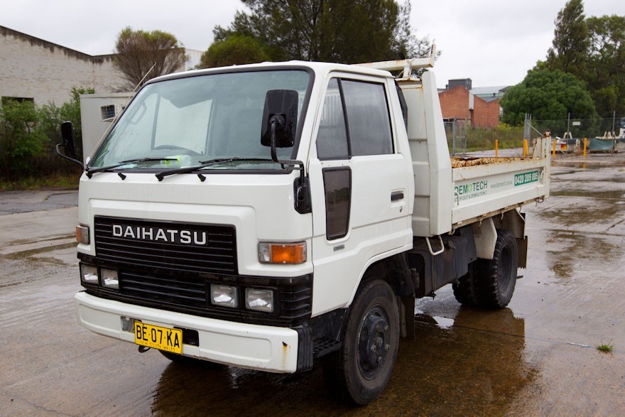 02/93 Daihatsu Delta V98 Series Tipper Truck Auction (0002-5003068 ...
