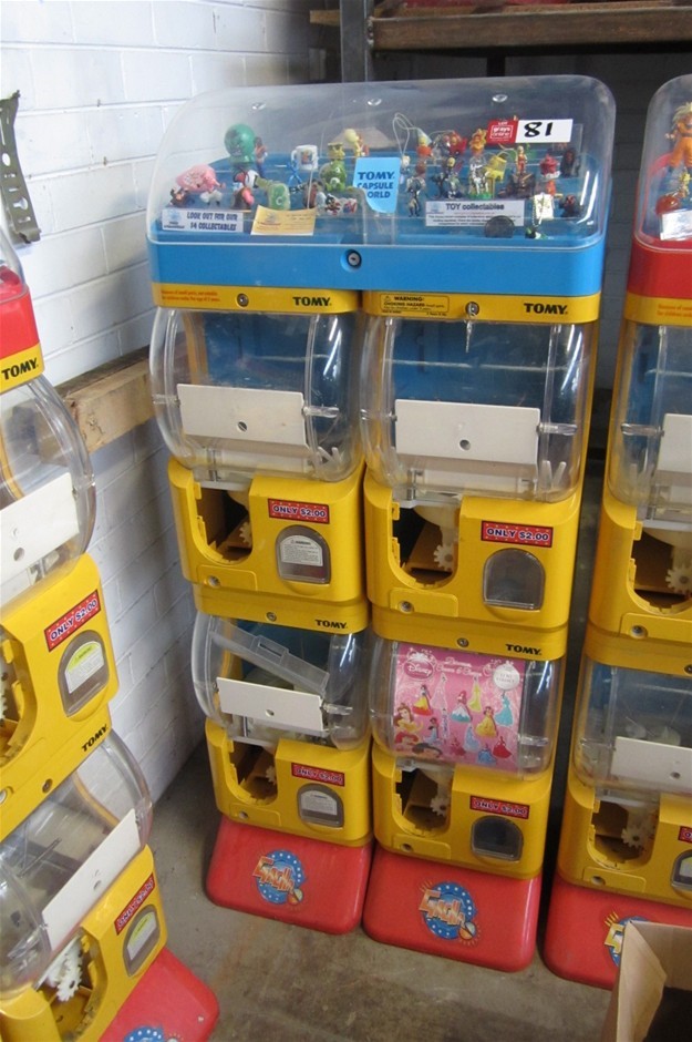 Tomy 4 canister toy dispensing vending machine Auction (0081-3001664 ...