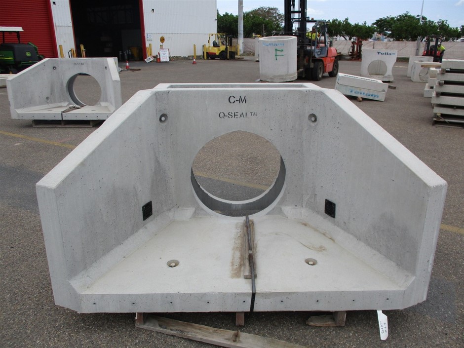 CM Concrete Headwall With Q Seal Auction (0010-7022394) | Grays Australia