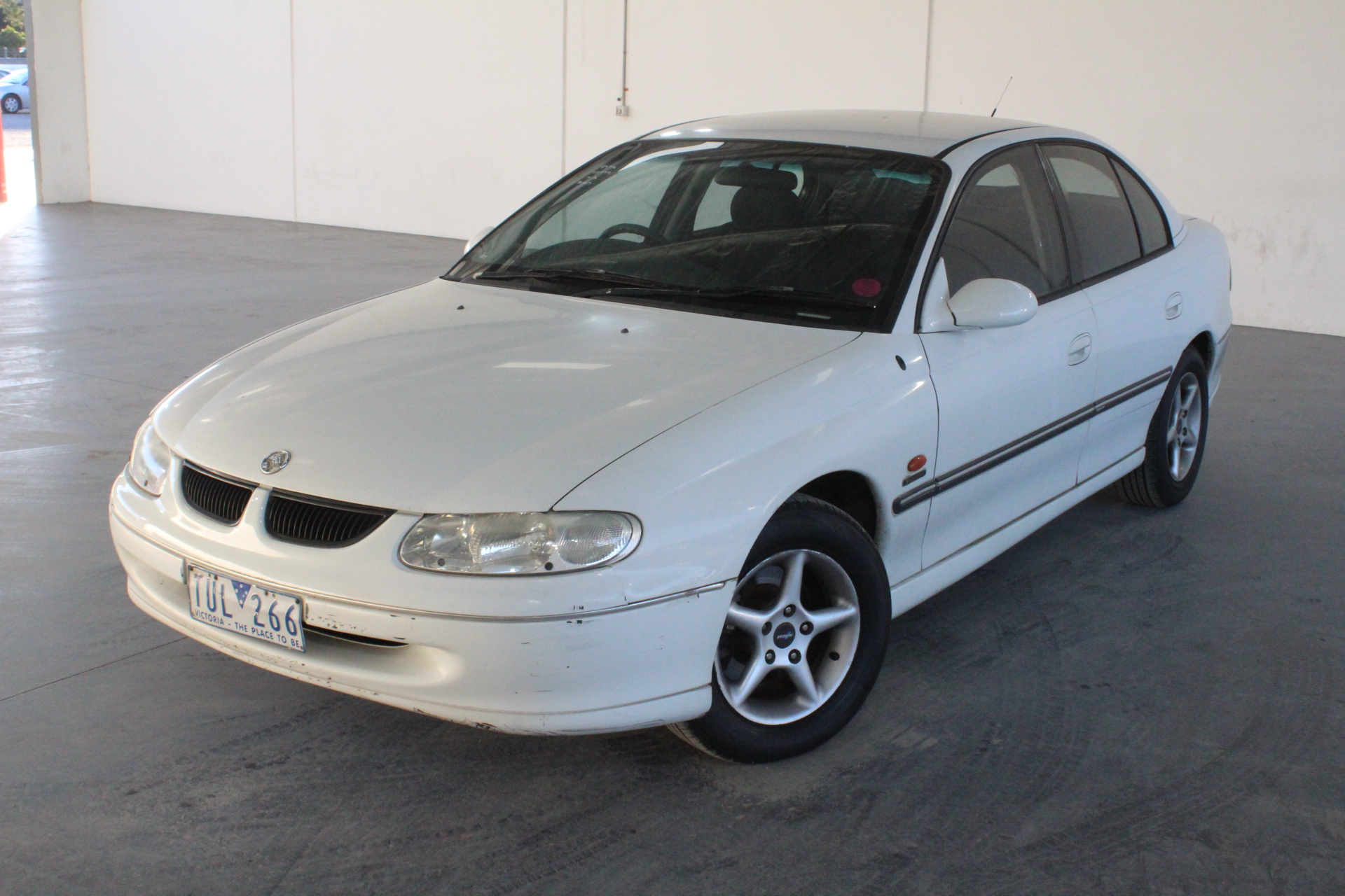 1998 Holden Commodore Executive VT Automatic Sedan Auction (0001 ...