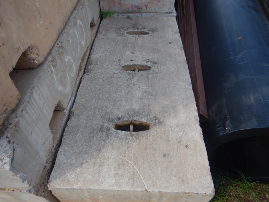 Qty 1 x Anchor Block Auction (0042-8012240) | Grays Australia