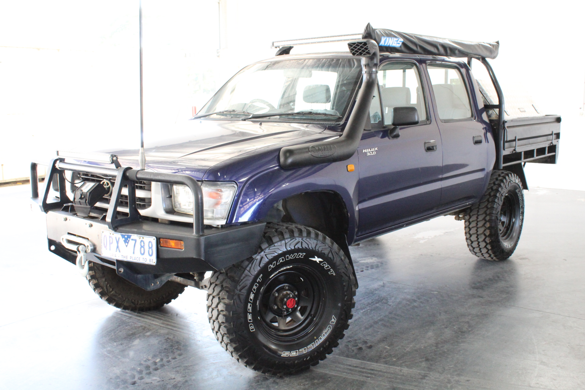 2000 Toyota Hilux (4x4) Manual Dual Cab Auction (0001-3460469) | Grays ...
