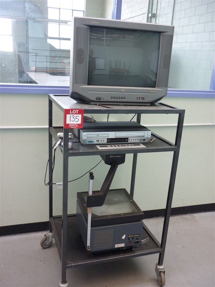 Bell & Howell overhead projector, NEC DVD/VHS player Auction (0135 ...