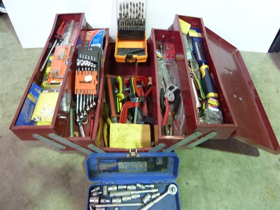 Foldout Toolbox, Brown, with Assorted Tools Auction (0014-8000727 ...
