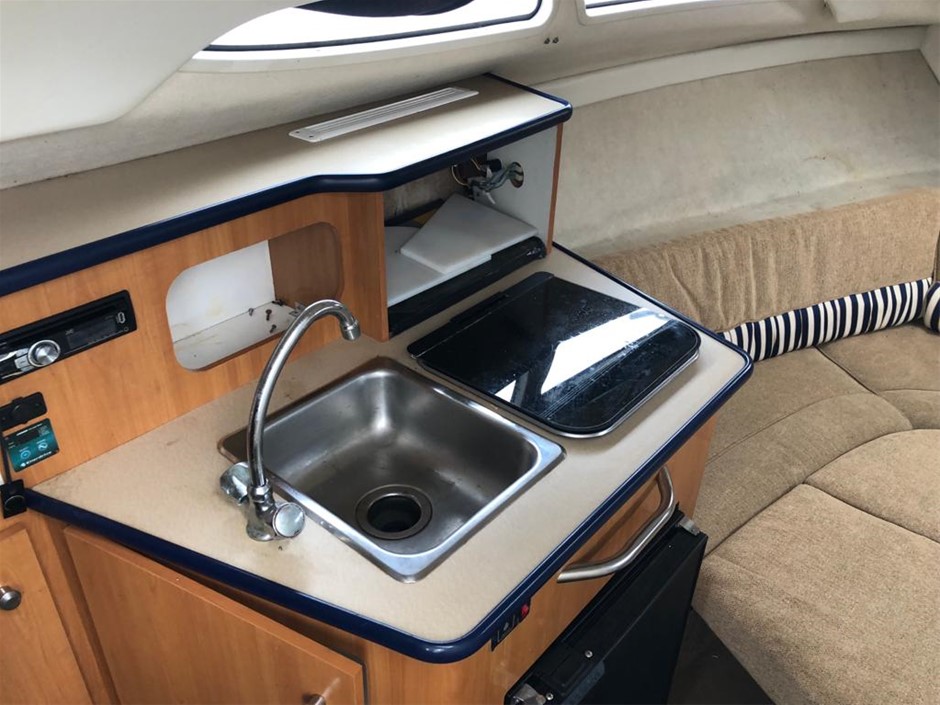 Bayliner 2455 Interior Free | www.pinnaxis.com