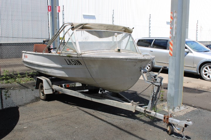 Quintrex Seaman Boat Auction (0001-10081032) | Grays Australia