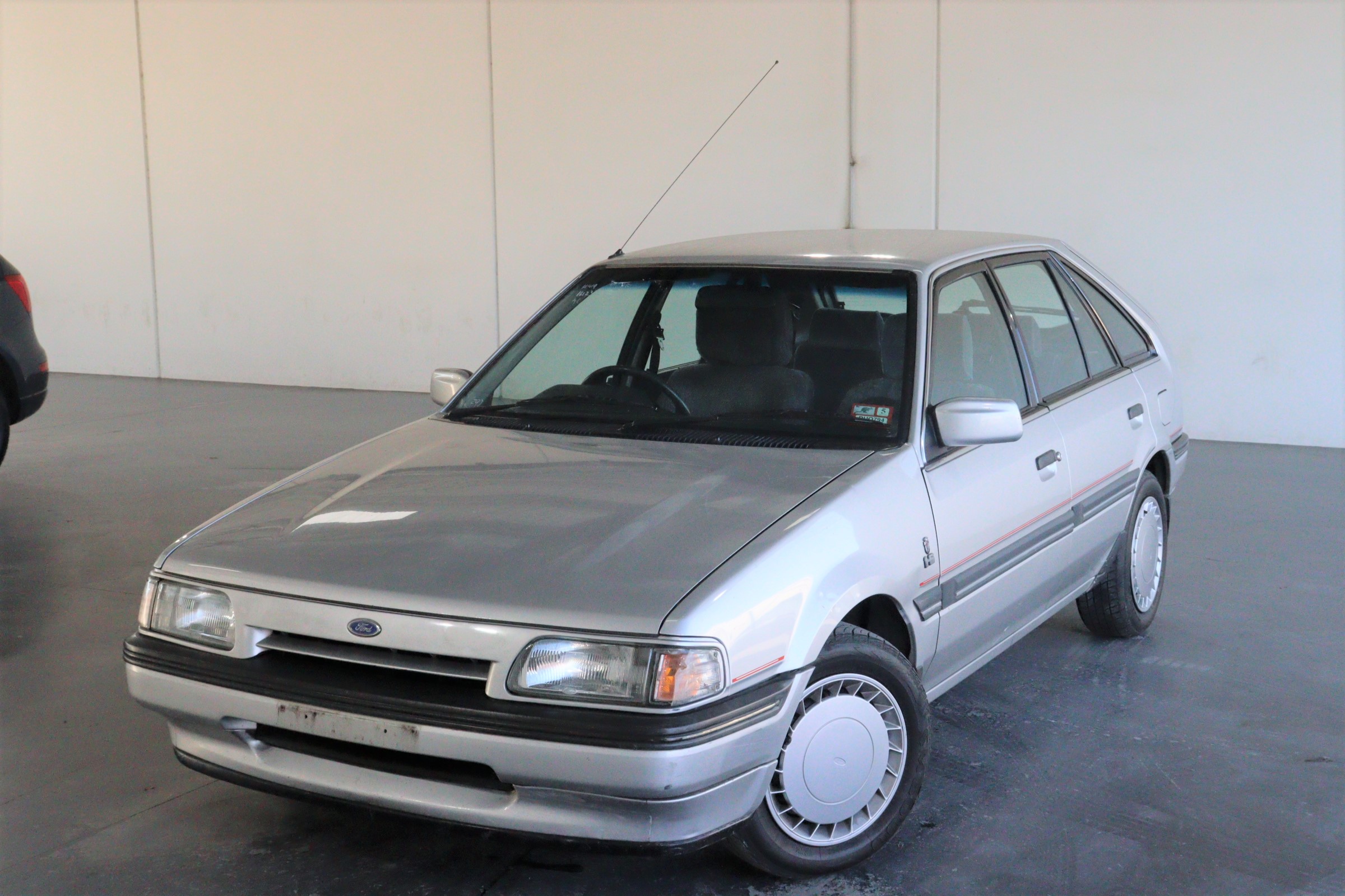 1989 Ford Laser Automatic Hatchback Auction (0001-3488103) | Grays ...