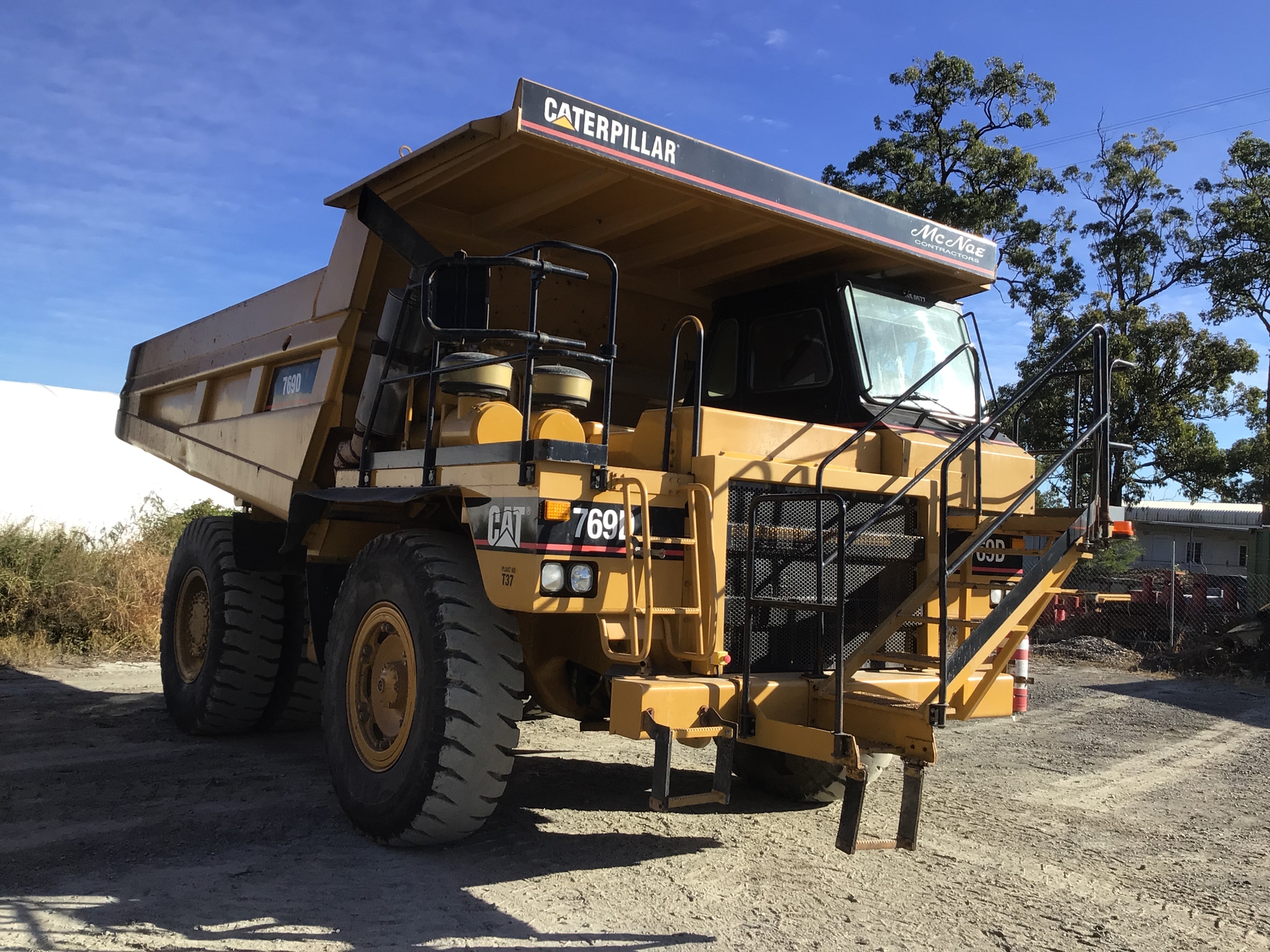 Caterpillar 769D Rigid Dump Truck Auction (0004-7032462) | Grays Australia