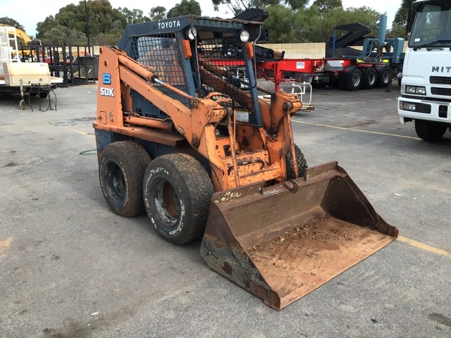 Toyota 2SDK8 Wheeled Skid Steer Loader Auction (0008-9026728) | Grays ...