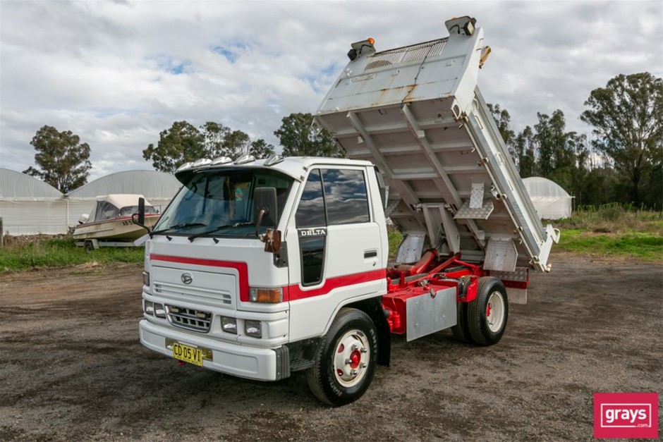 2002, Daihatsu, Delta, Tipper Truck Auction (0018-5045328) | Grays Australia