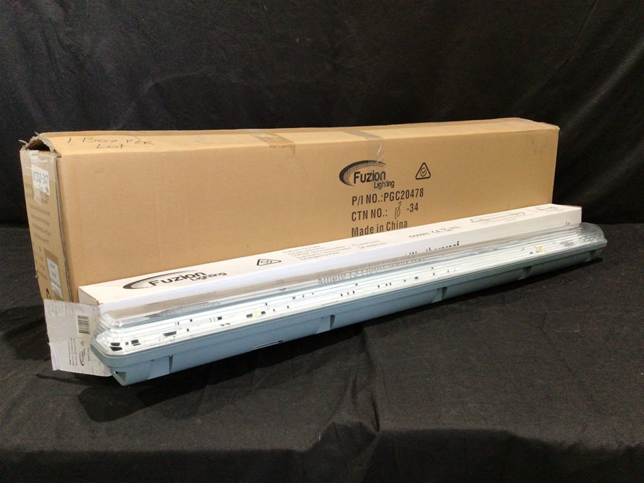 Qty 6 x Single T5 Fluorescent Weatherproof Batten Case Auction (0030 ...