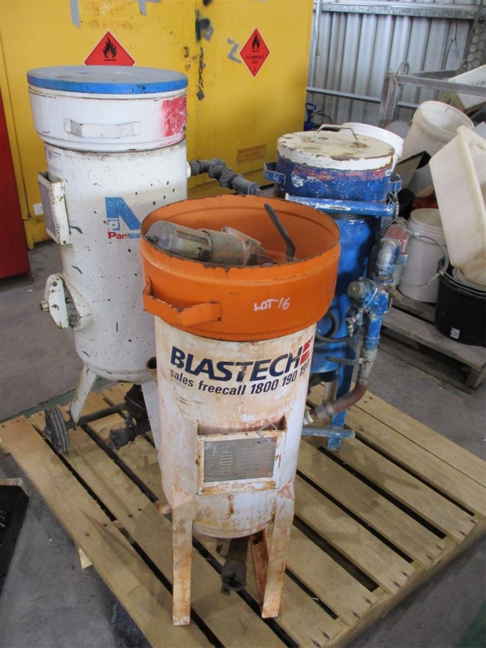Qty 3 x 30Ltr Sandblast Pots Auction (0016-7034584) | Grays Australia