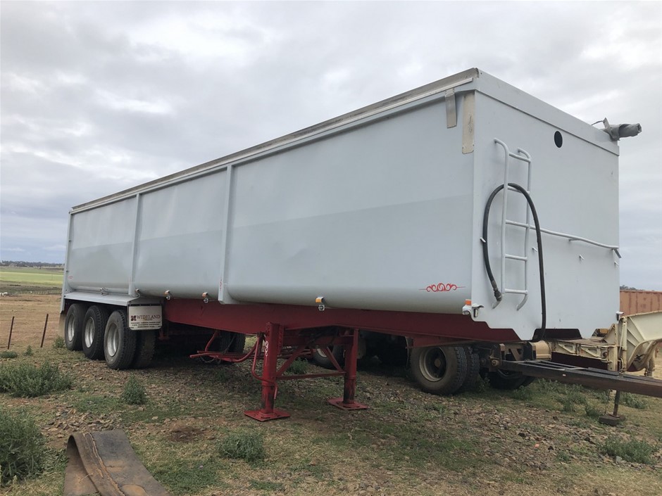2008 Moore 36 Tip Over Axle Triaxle Trailer Auction (0011-7034576 ...