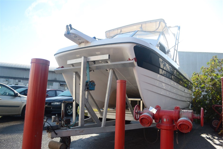 MARKHAM WHALER SHARK CAT Auction (0001-10071460) | Grays Australia