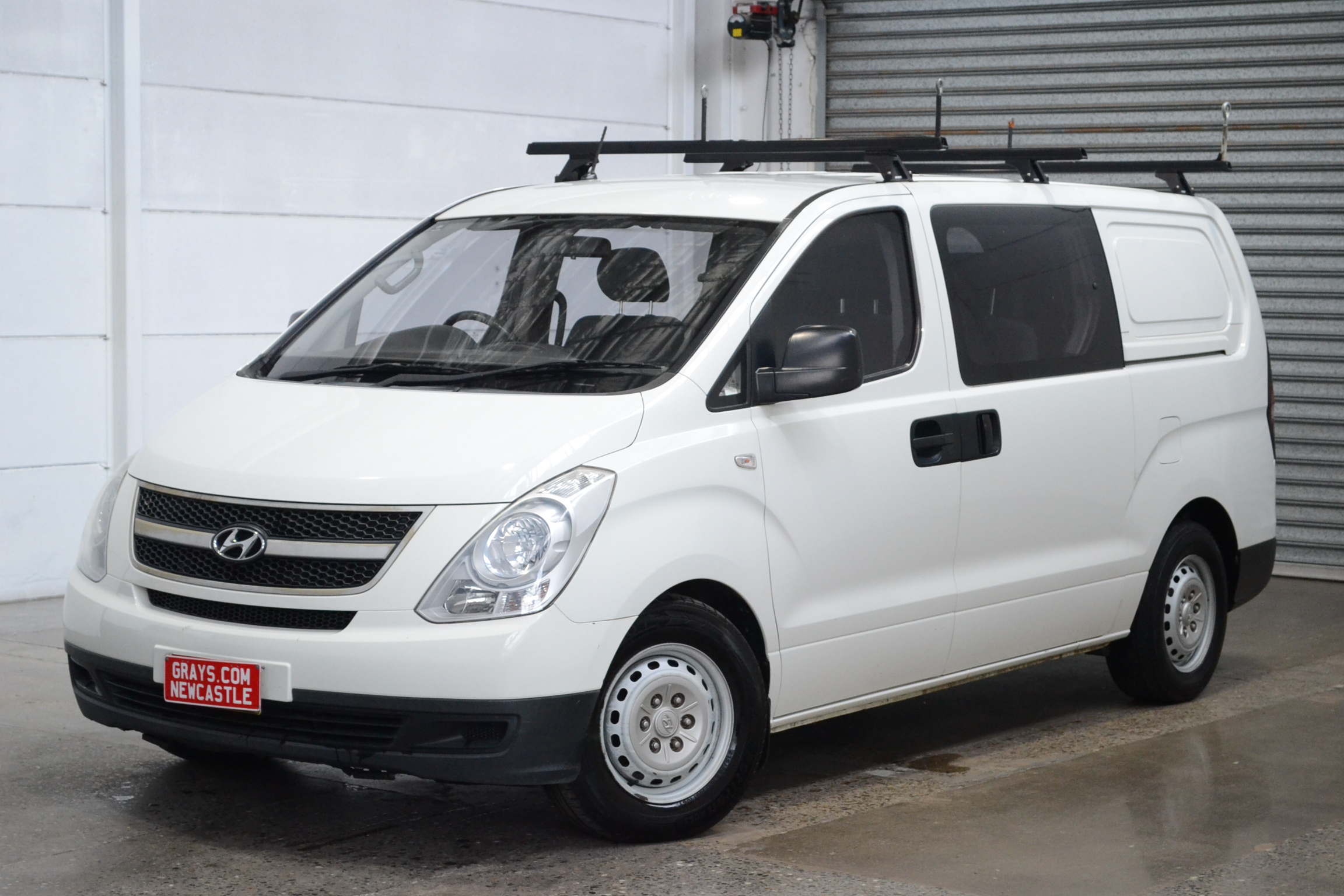 2011 Hyundai iLOAD Crew TQ Turbo Diesel Automatic Van Auction (0001 ...