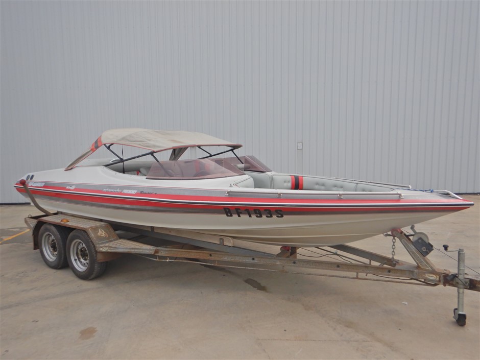 Camero Strada 2000 Bowrider Ski Powerboat