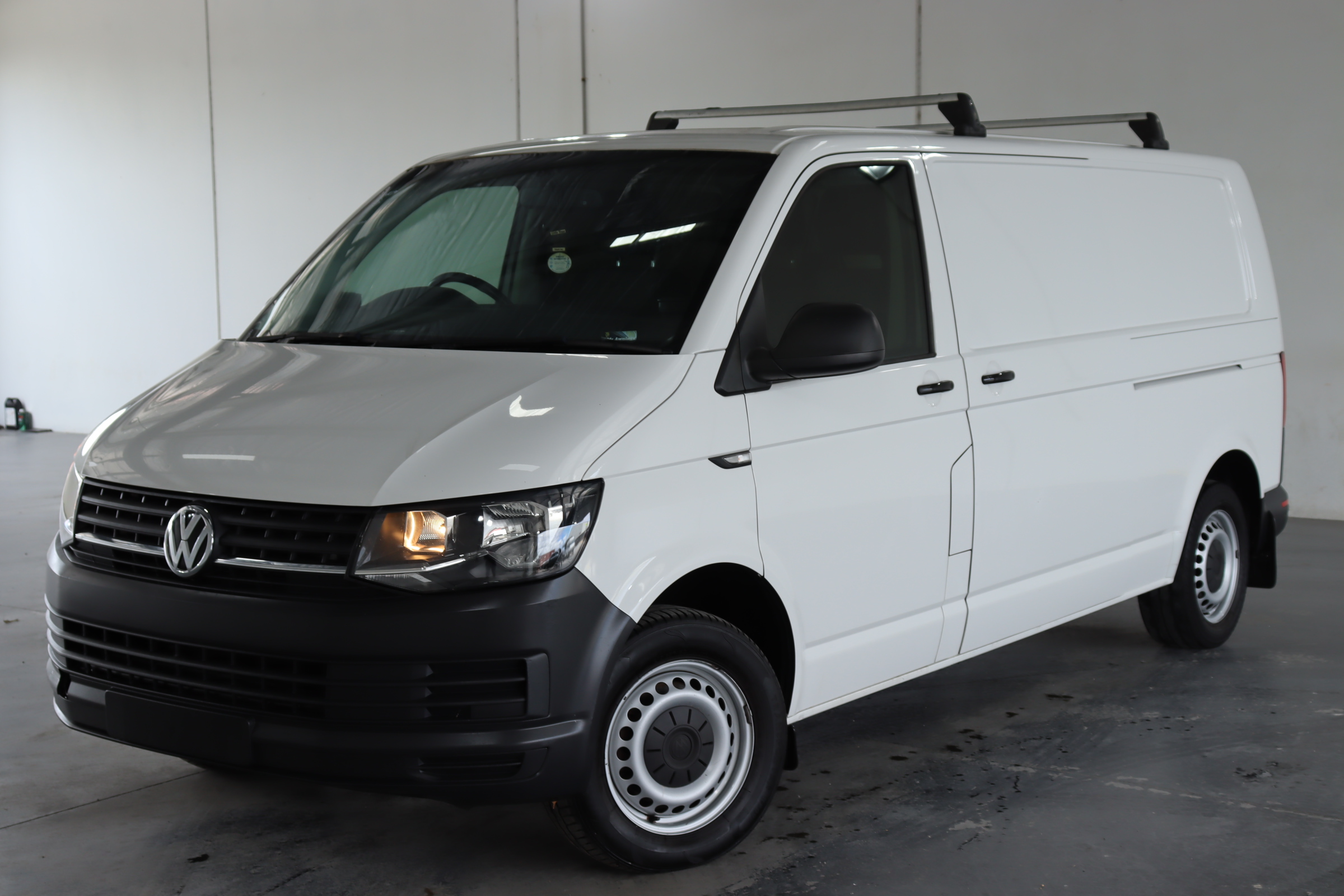 2015 Volkswagen Transporter TDI340 LWB T6 Turbo Diesel Automatic Van ...