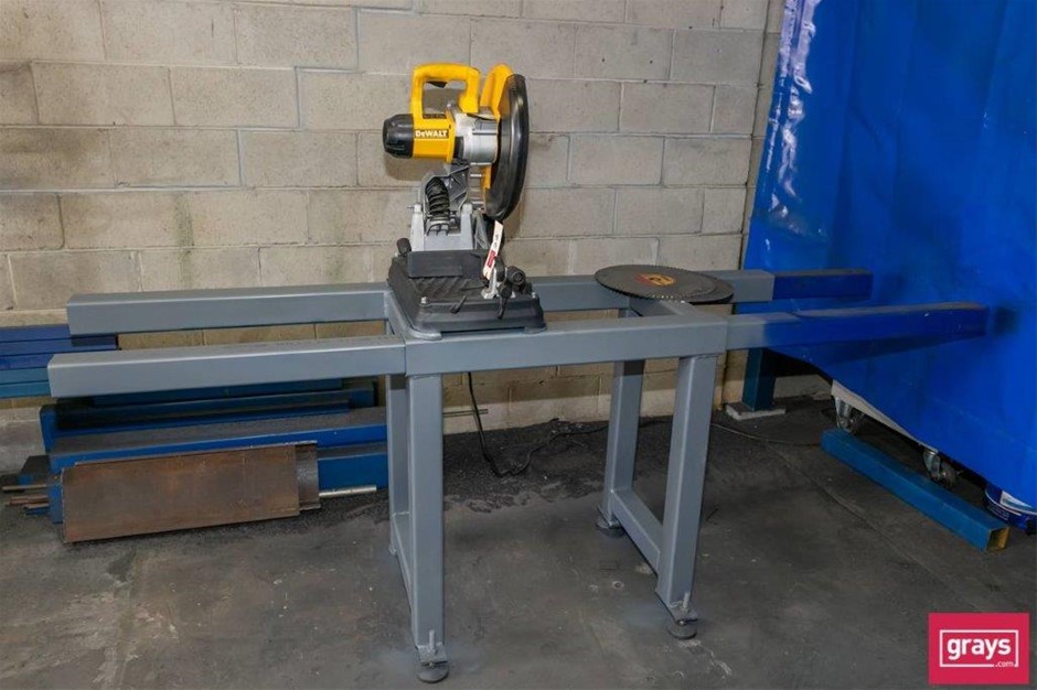 DeWalt DW872-XE Metal Drop Saw on Steel Stand Auction (0022-5047070 ...