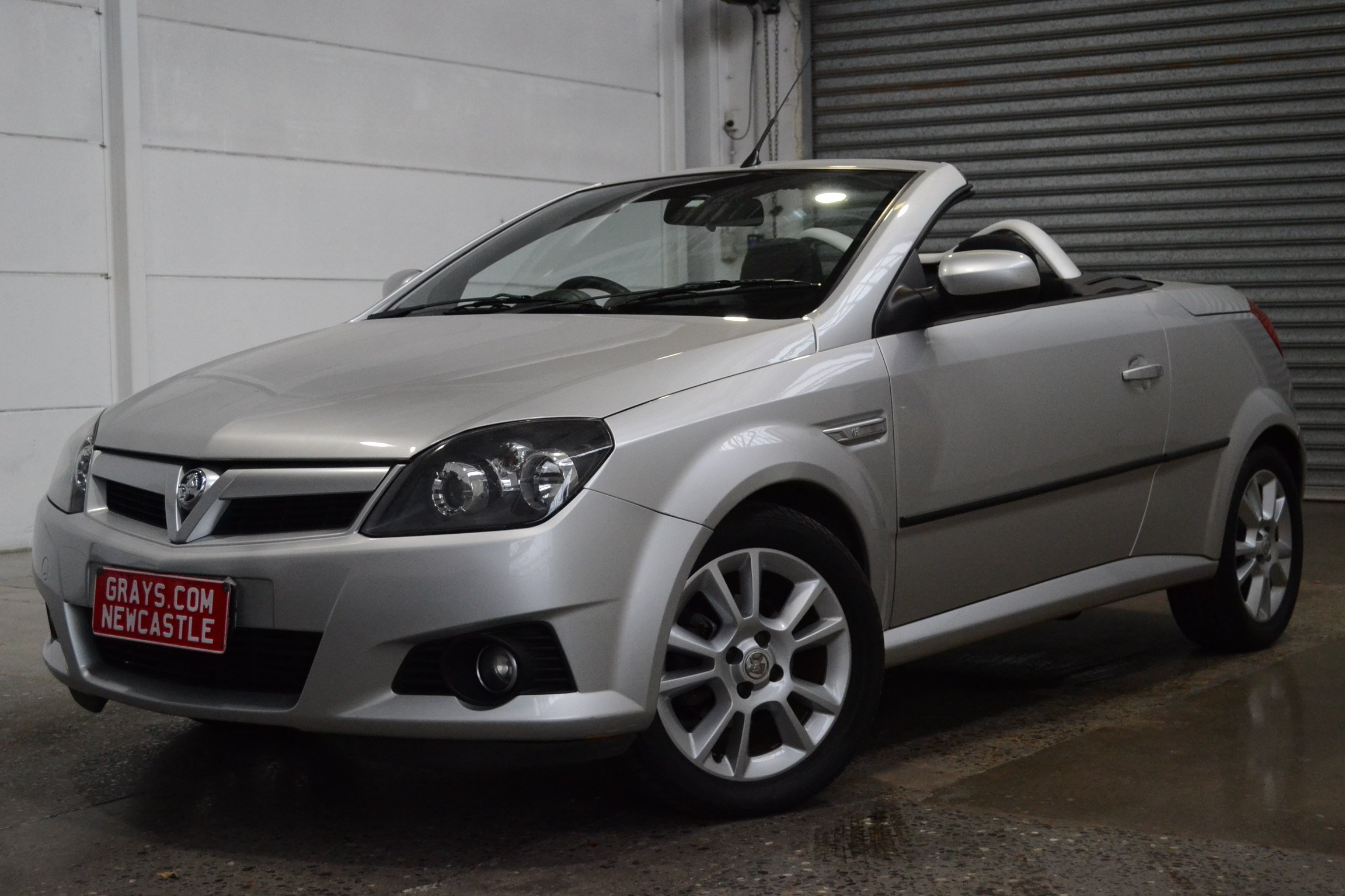 Holden Tigra XC Manual Convertible Auction (0001-10072556) | Grays ...