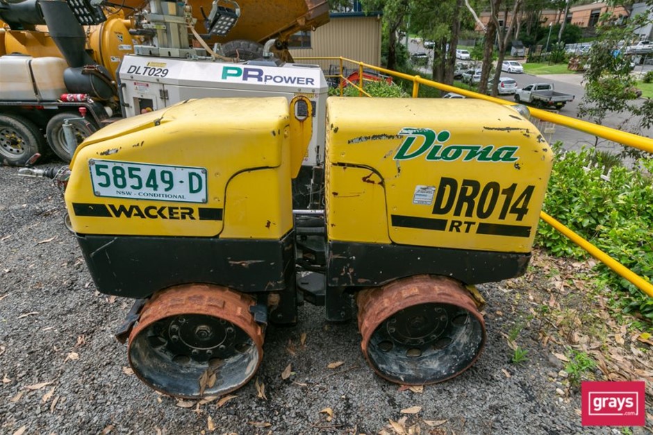 Wacker RT Remote Control Articulated Pad Feet Mini Compactor Auction ...