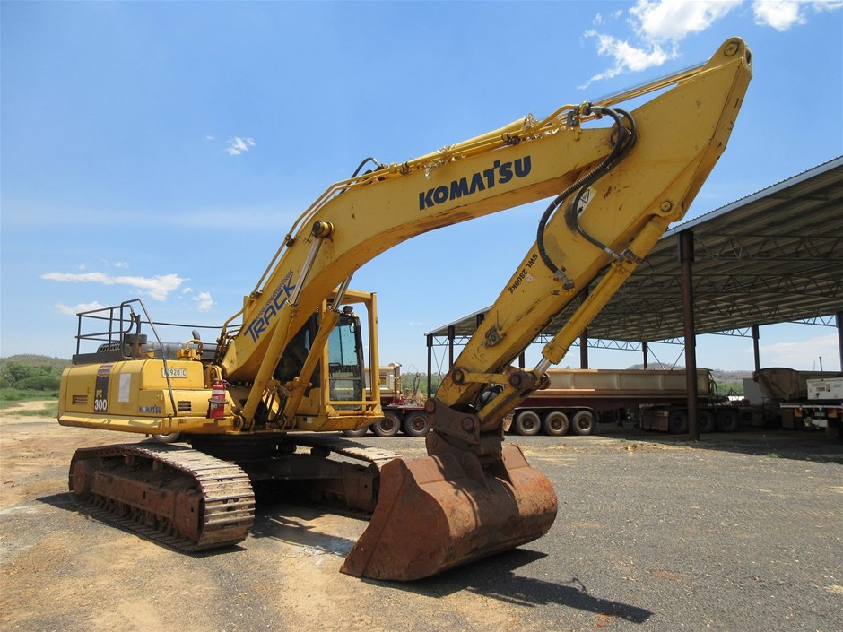 Komatsu Excavator Pc300