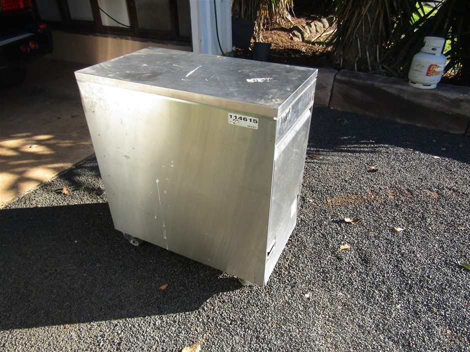 Adande Fridge Draw Auction (0011-7036782) | Grays Australia