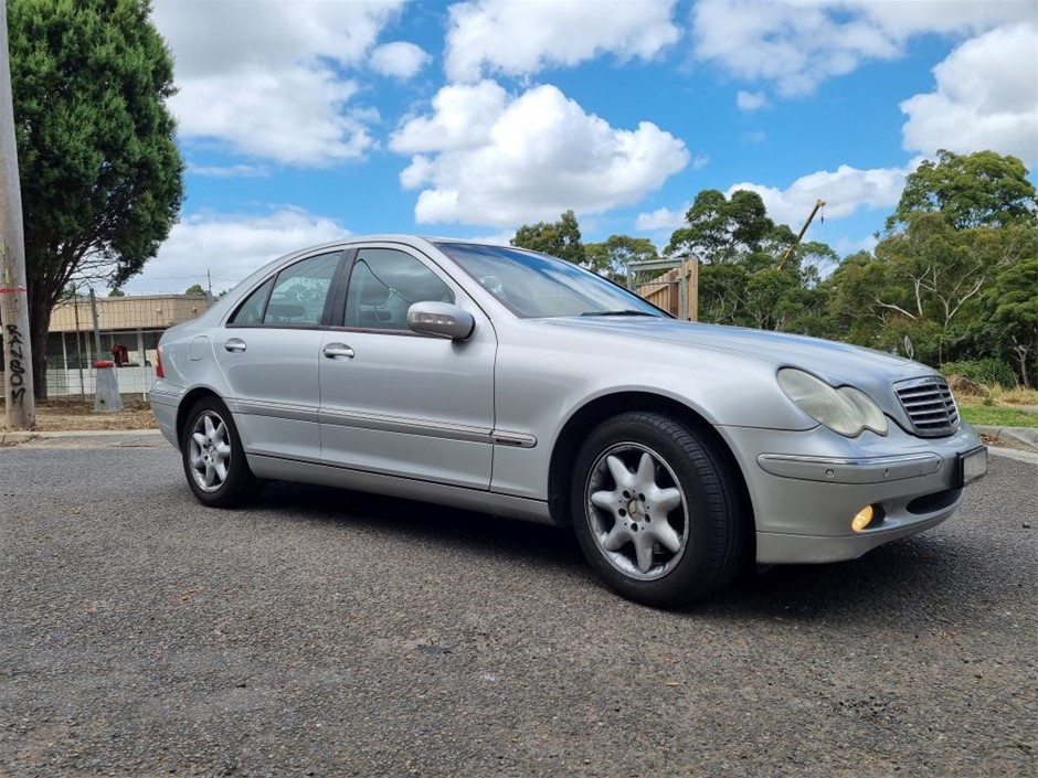 2001 Mercedes Benz C320 Elegance W203 Automatic Sedan Auction (0001 ...