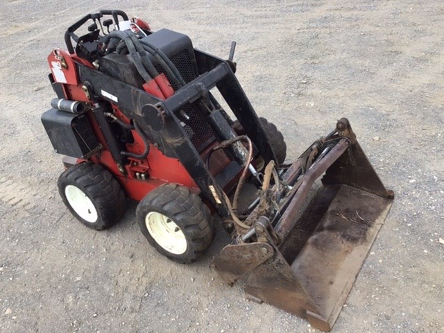 Toro 320D Mini Loader with Bucket (Pooraka, SA) Auction (0003-8014701 ...