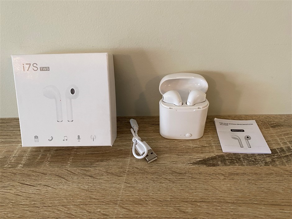 Wireless Bluetooth Earphones Model i7S TWS in Charging Case (White ...