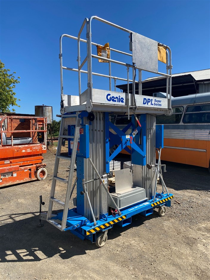 2001 Genie Aerial Work Platform – DPLE 35S Auction (0049-3022782 ...