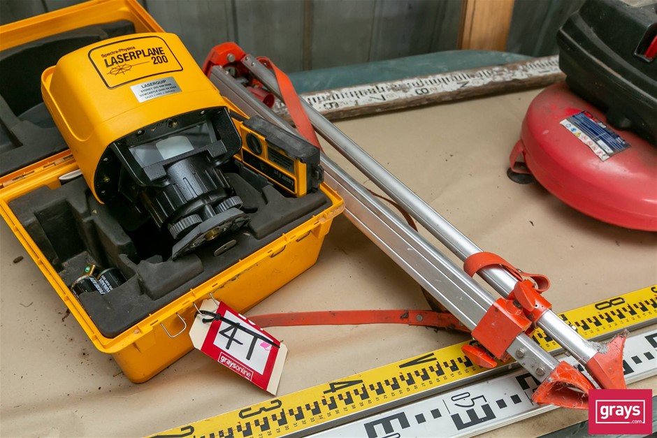 Spectra Physics Laserplane 200 Laser Level Auction (0041-5047911 ...