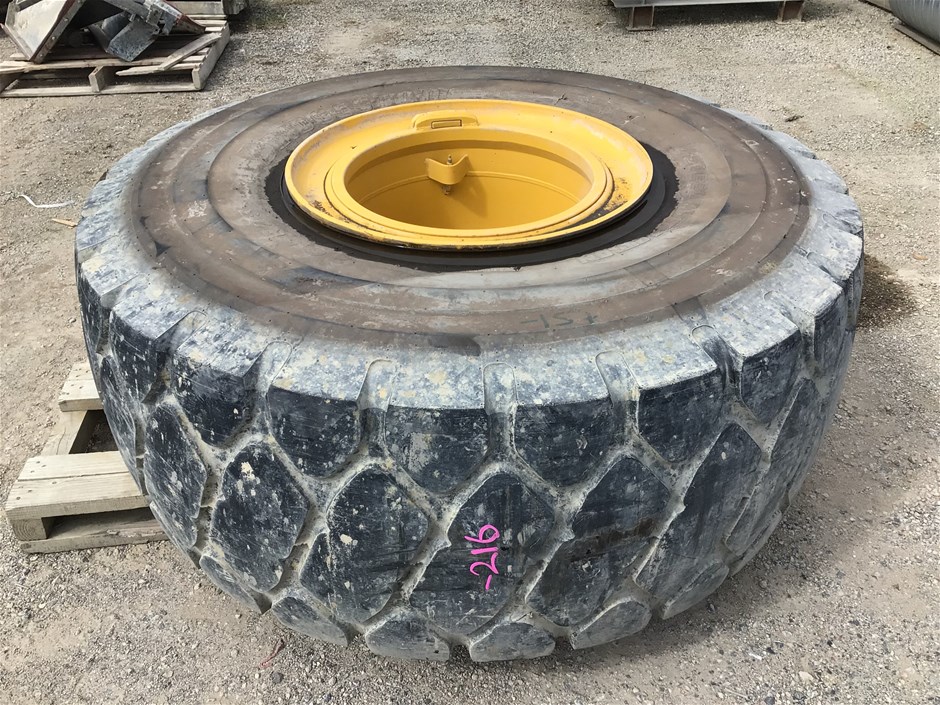 Wheel Loader Rim Auction (0046-3021530) | Grays Australia