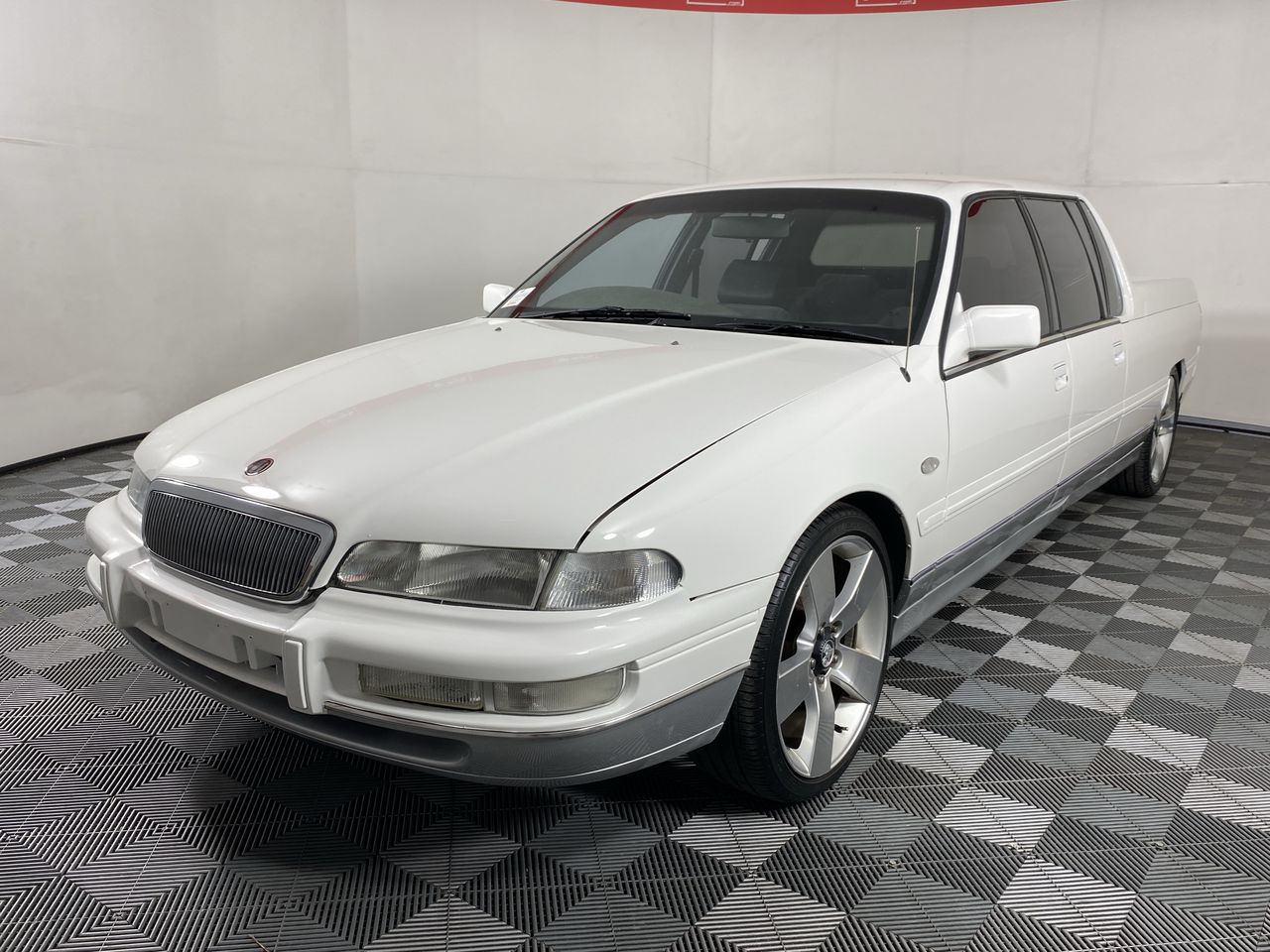1996 Holden Commodore VSIII Dual Cab Custom Ute Auction (0001-50007918 ...