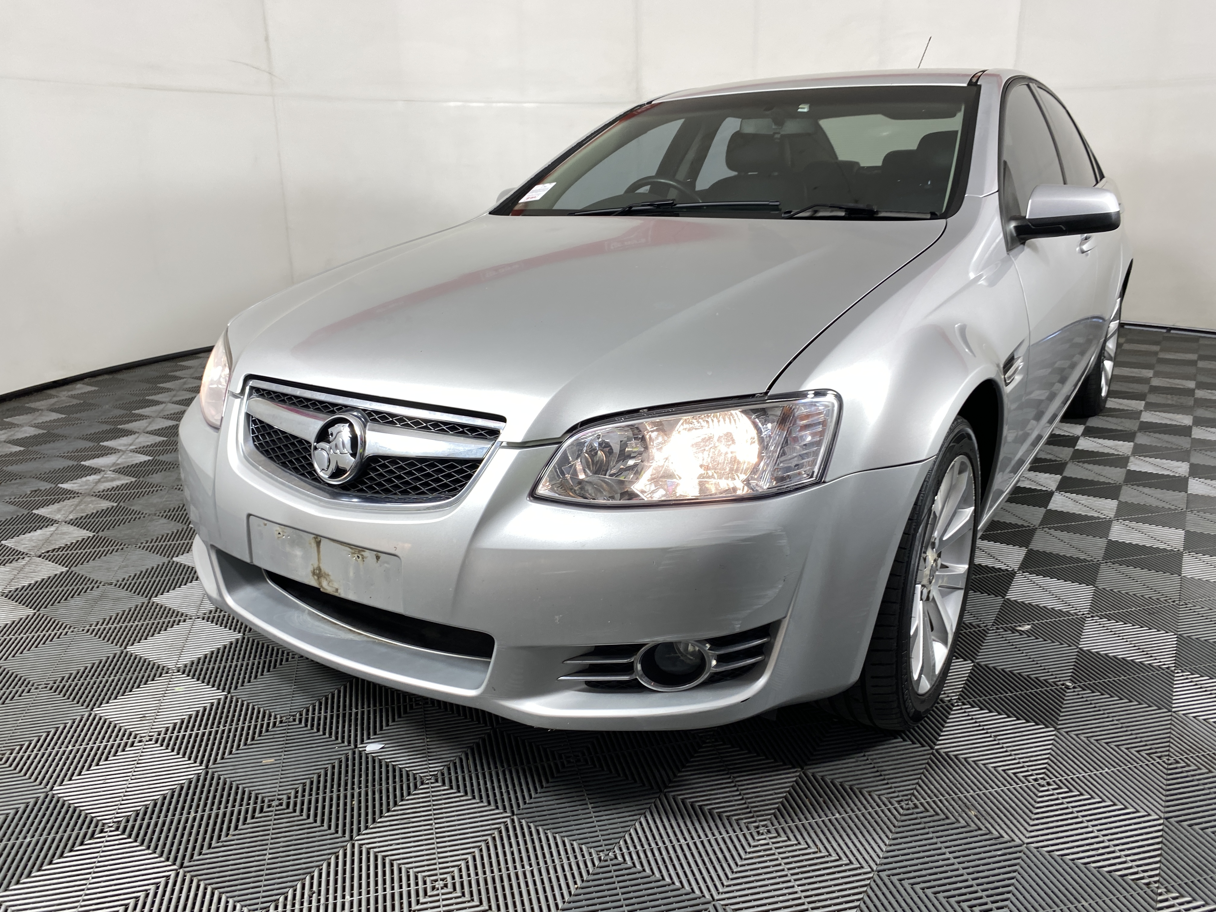 2012 Holden Commodore Omega VE Automatic Sedan Auction (0001-50072097 ...