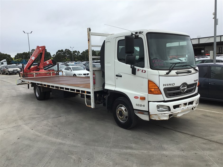 2010 Hino FD 500 4 x 2 Tray/Crane Truck Auction (0001-3021763) | Grays Australia