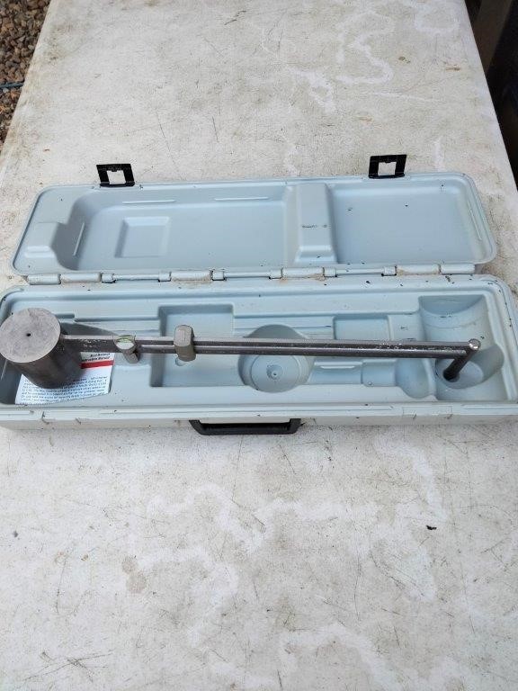 Fann Model 140 Mud Balance Scales Auction (0014-7038300) | Grays Australia