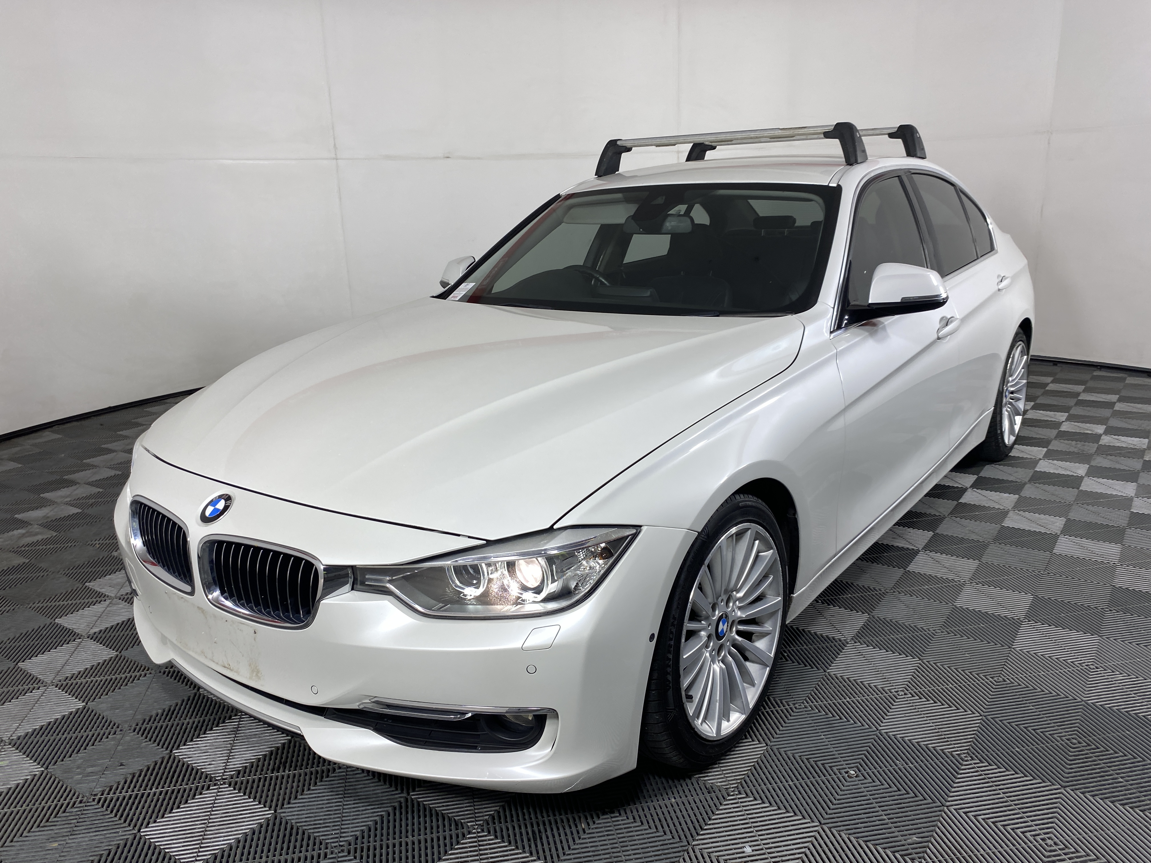 2015 BMW 3 Series 320d F30 Turbo Diesel Automatic - 8 Speed Sedan ...