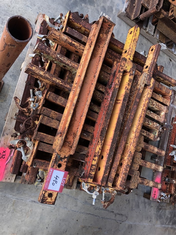 Qty 32 x RMD Walkway Base Auction (0480-7037977) | Grays Australia