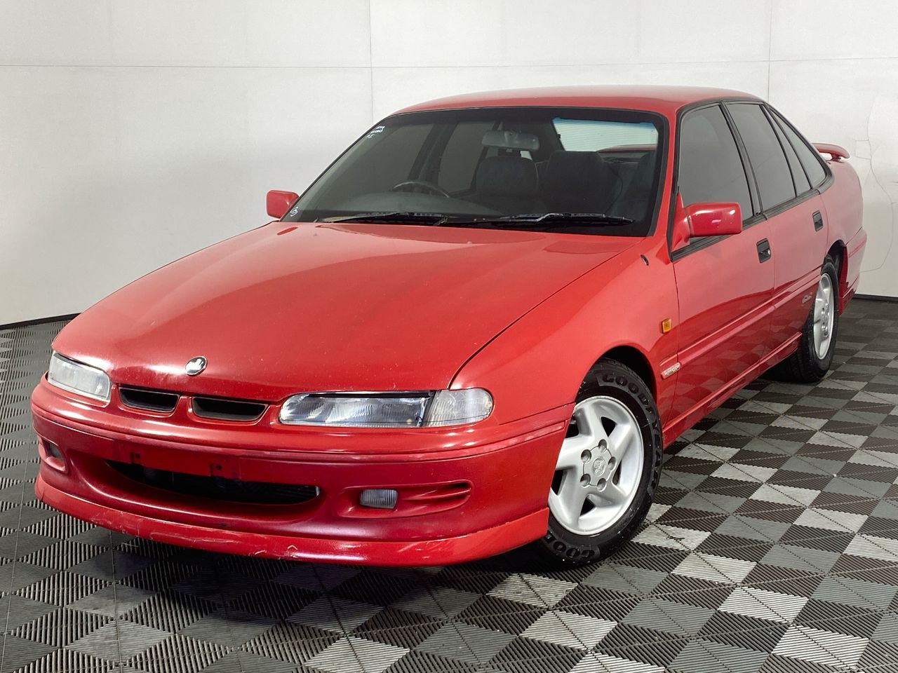 1994 Holden VR Commodore SS V8 Automatic Sedan Auction (0001-20081505 ...