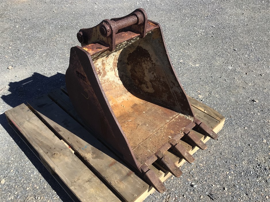 ECH GP Excavator Bucket Auction (0025-8015029) | Grays Australia