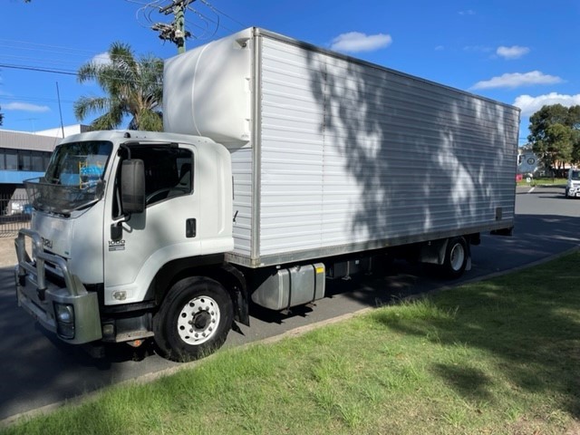 2014 Isuzu FVD1000 4 x 2 Pantech Rigid Truck Auction (0001-5048793 ...