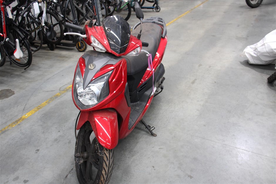 Red moped/ scooter Auction (0001-9031025) | Grays Australia