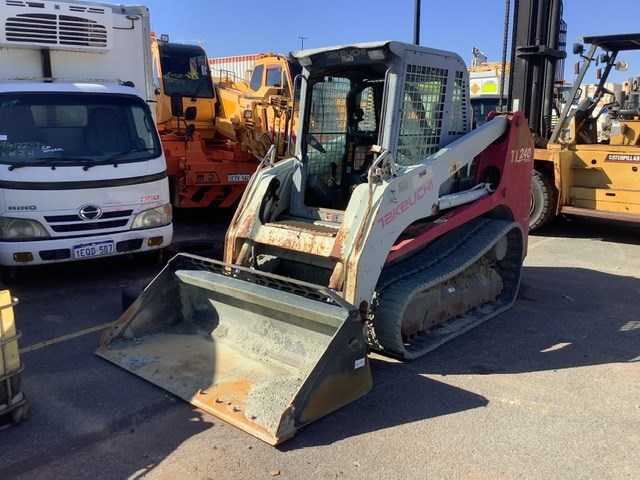 Takeuchi TL240 Skid Steer Loader (Track) Auction (0001-9031865) | Grays ...