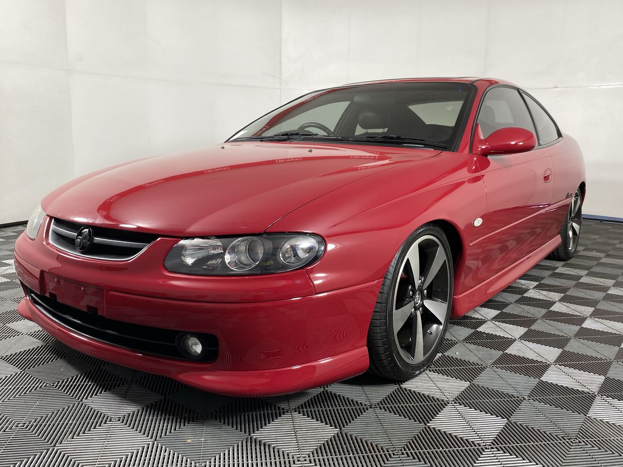 2004 Holden Monaro CV8 R Manual Coupe Auction (0001-50008105) | Grays ...