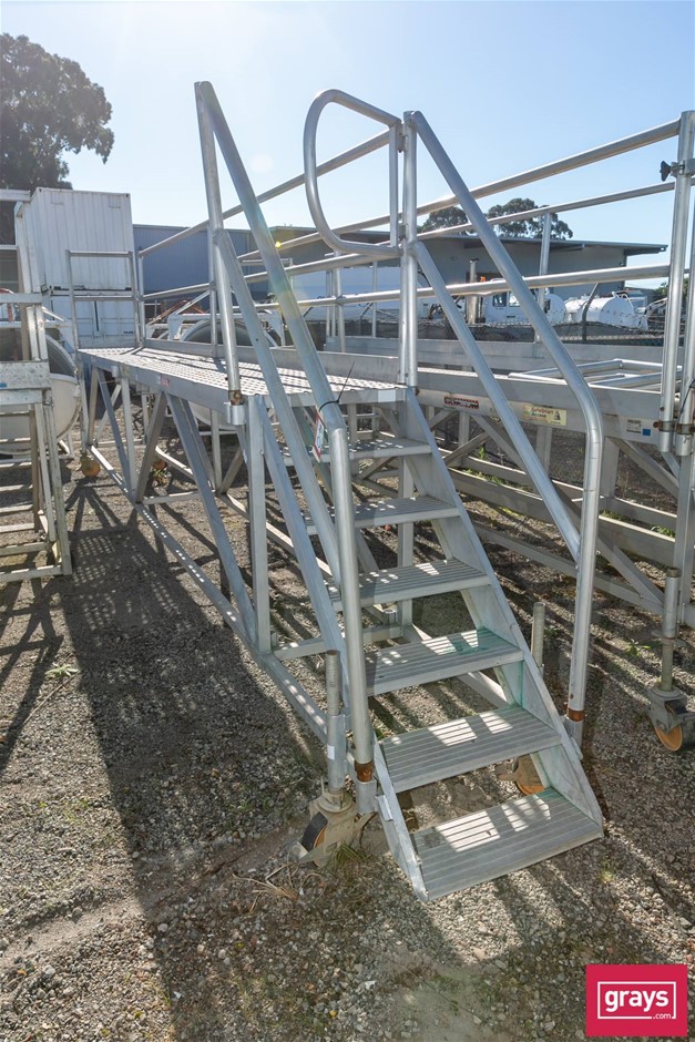 Easy Access TLP6 Truck Loading Platform Auction (0040-5049057) | Grays ...