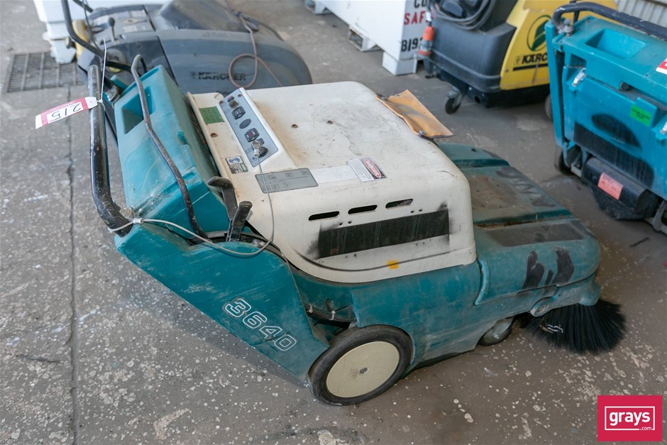 Tennant, 3640, Industrial Floor Sweeper Auction (0215-5049057) | Grays ...