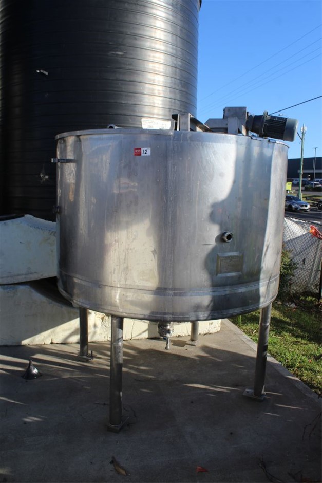 Stainless Steel Jacketed Holding Tank with Agitator Auction (0064 ...
