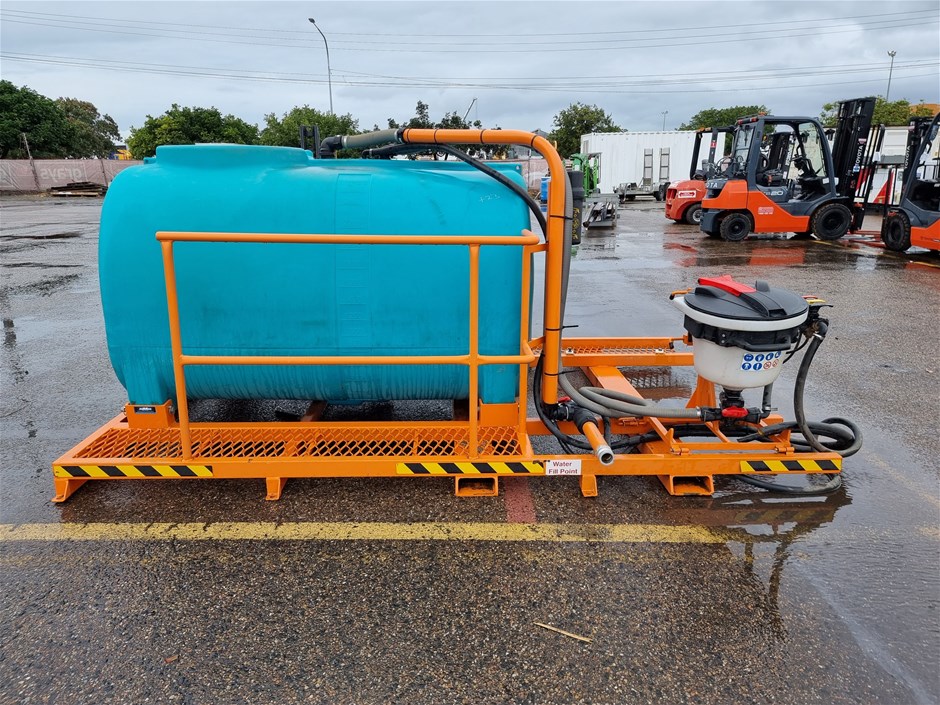 2500 Litre Rapid Spray Tank on Steel Frame Auction (0001-7040713 ...
