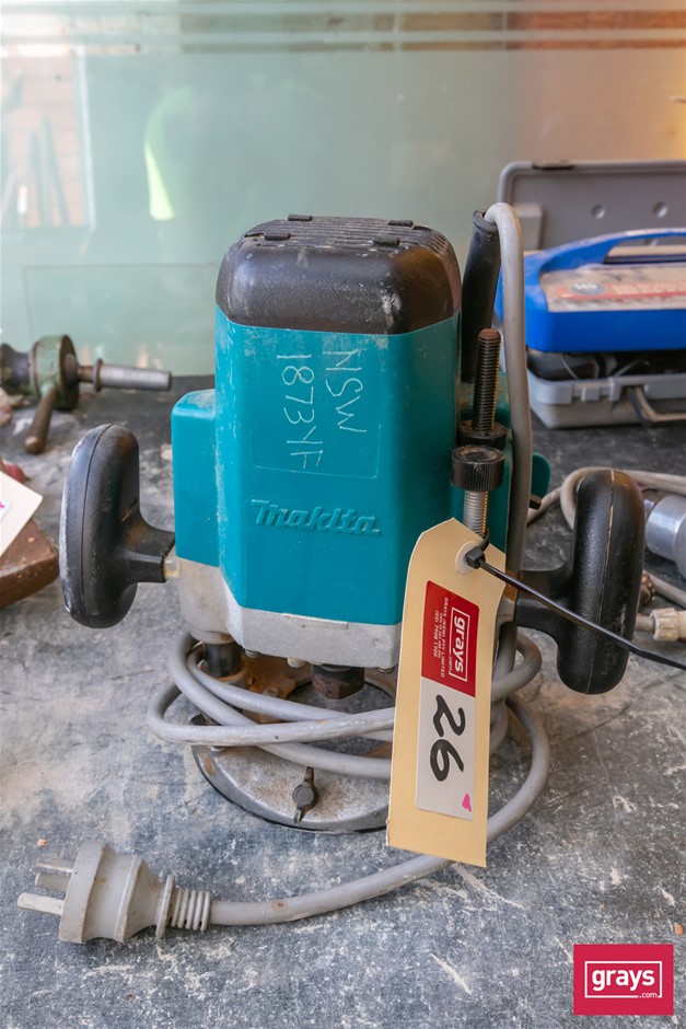 Makita 3612 Plunge Router Auction (0026-5049464) | Grays Australia